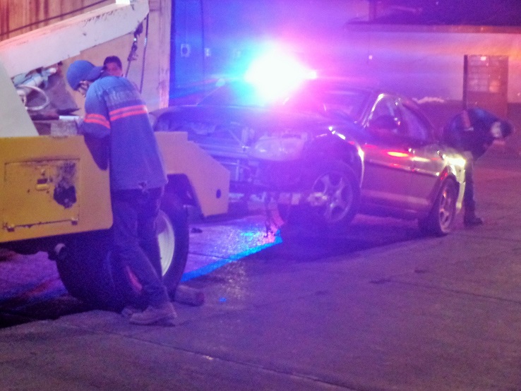 Carro chocó con muro de maquila y no hubo heridos | Interacción Noticias